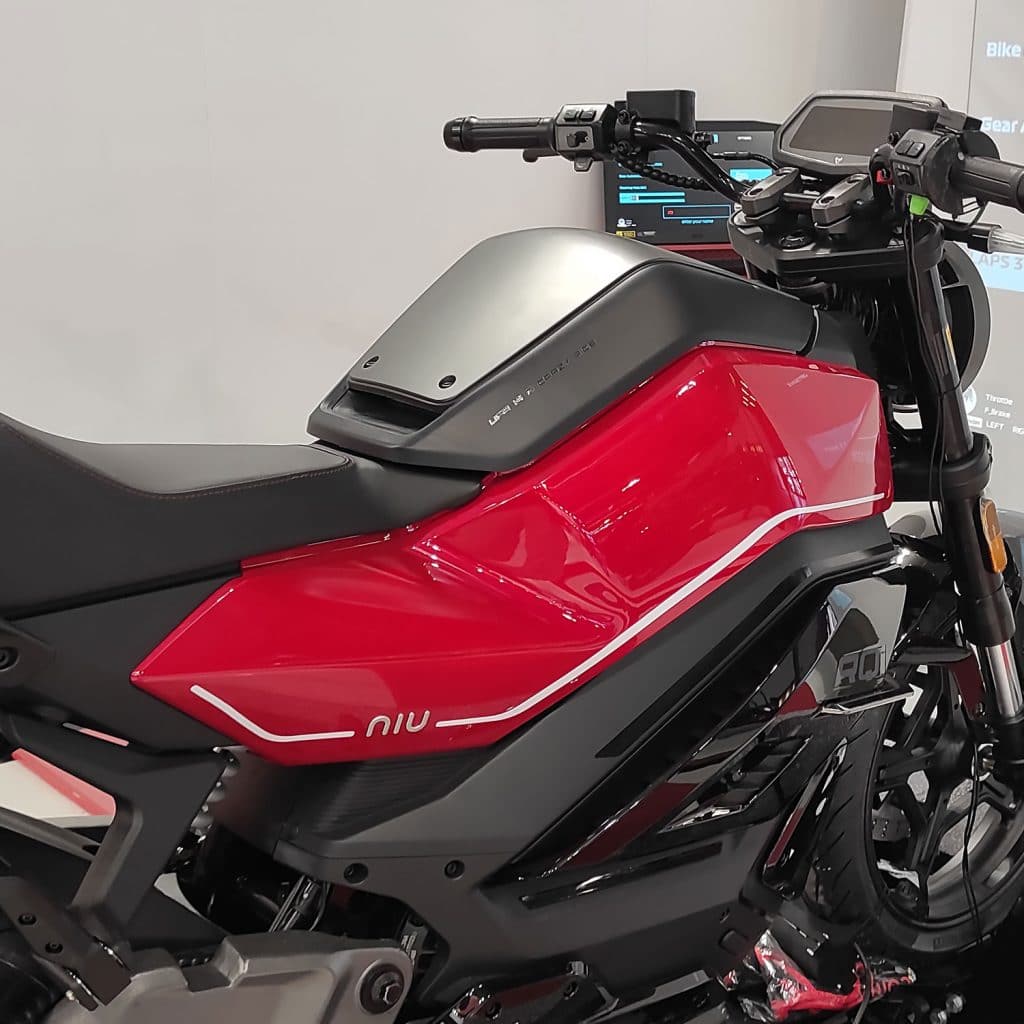 NIU RQi Sport • GO2ROUES